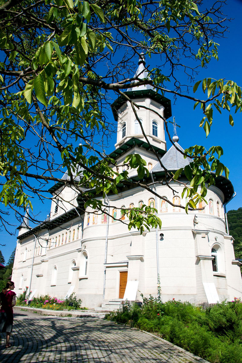 Biserica Mănăstirii Nechit - galerie FOTO | Mănăstirea Nechit
