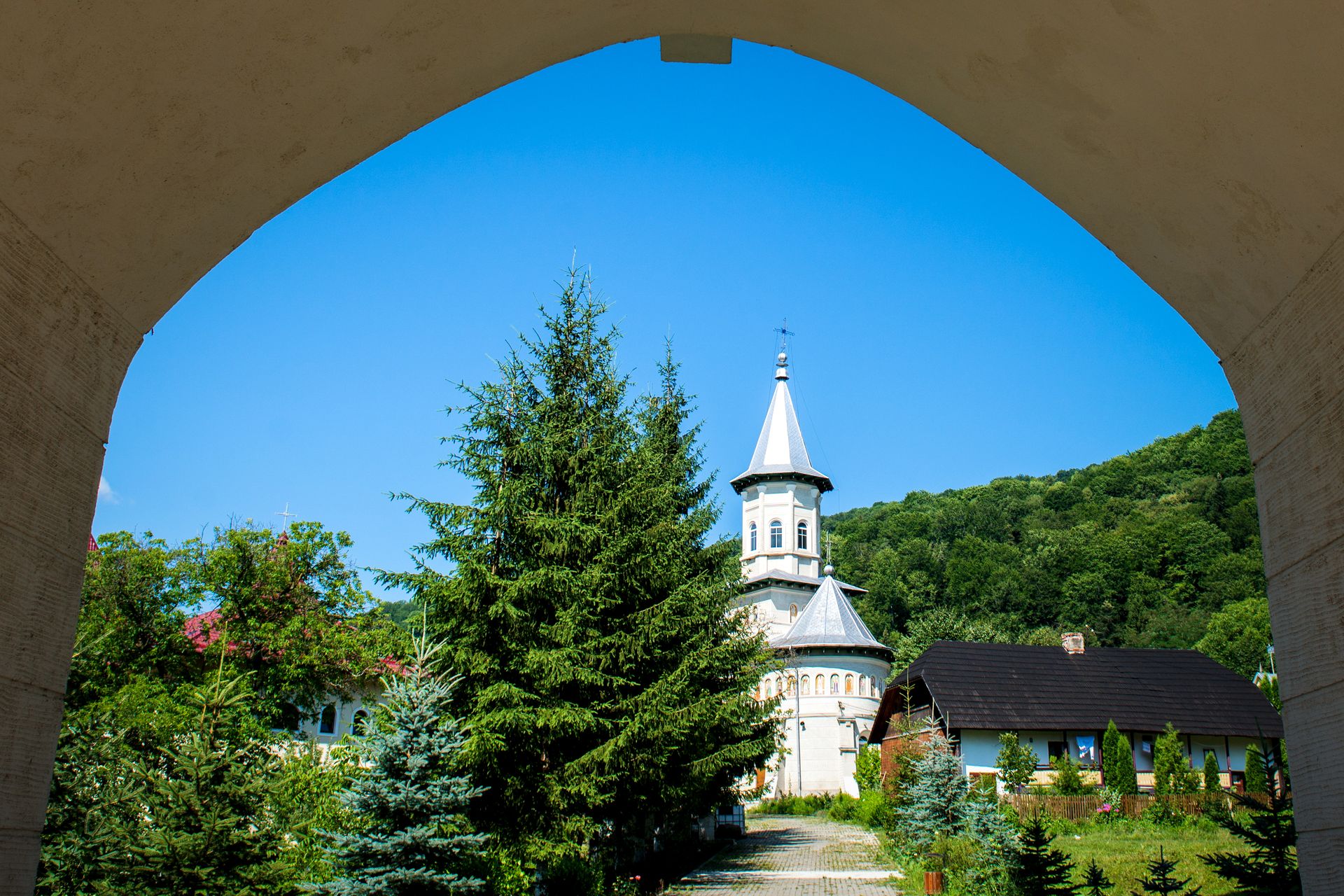 Biserica Mănăstirii Nechit - galerie FOTO | Mănăstirea Nechit
